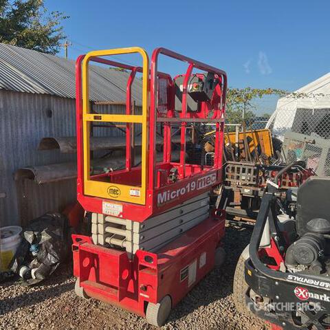 2022 MEC Micro 19 Scissor Lift in Sterling, Virginia, United States (Asia-Pacific Item #10682943)