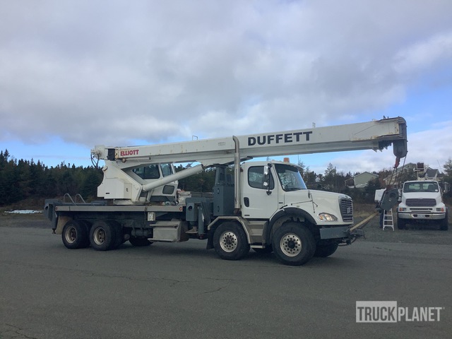 2012 Elliott 50105 50 ton Straight Boom on 2012 Freightliner M2 ...