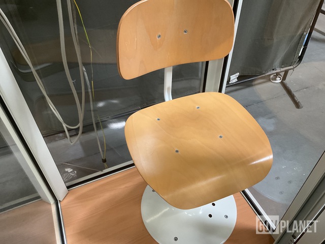 Surplus Jaeger MasterScreen Body Pulmonary Function Test Unit in North ...