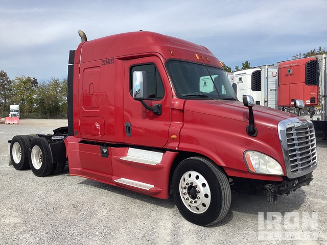 2014 Freightliner Cascadia 125 6x4 T/A Sleeper Truck Tractor in Hope ...