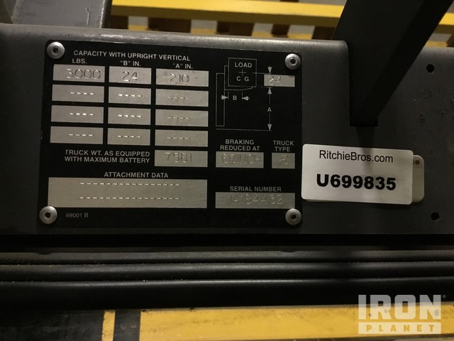 1997 Crown SP3020-30 3000 lb Order Picker in Las Vegas, Nevada, United ...