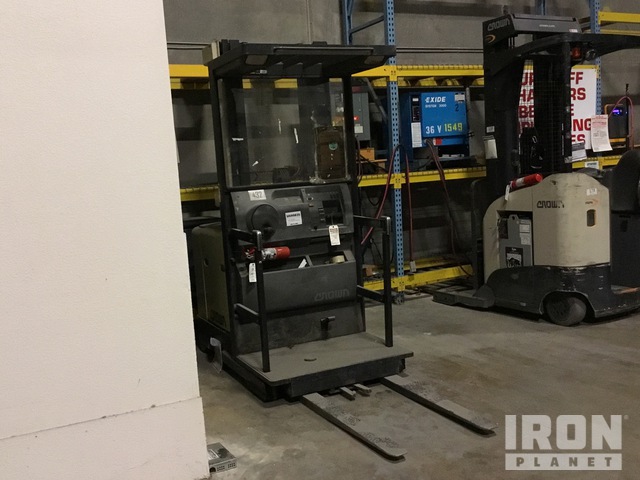 1997 Crown SP3020-30 3000 lb Order Picker in Las Vegas, Nevada, United ...