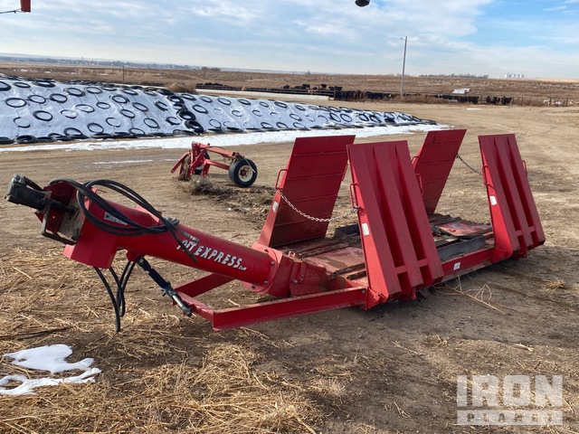 Pit Express 72 in x 17 ft 5 in Drive-Over Transfer Grain Auger in Iliff ...