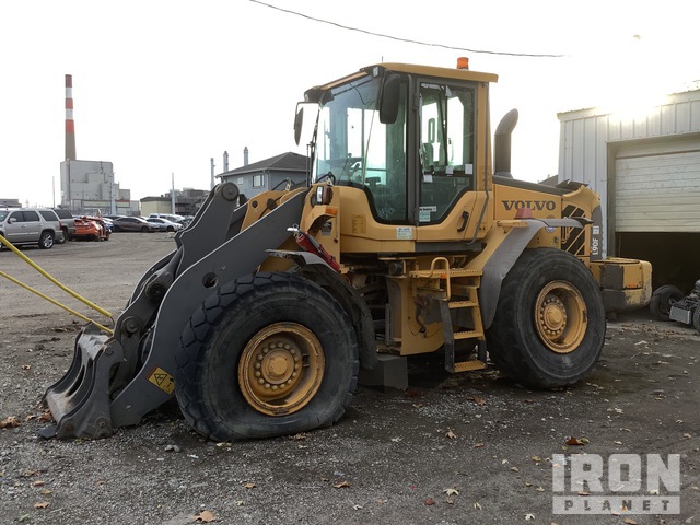 2009 Volvo L90F Wheel Loader in Indianapolis, Indiana, United States ...