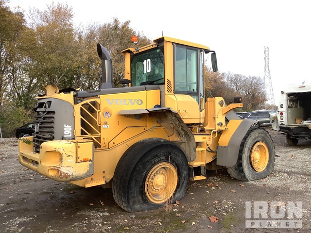 2009 Volvo L90F Wheel Loader in Indianapolis, Indiana, United States ...