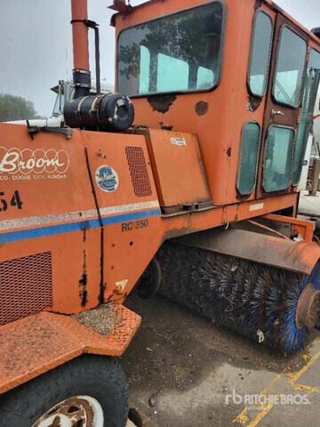 1999 Broce RC350 Self-Propelled Broom in Bennington, Nebraska, United ...