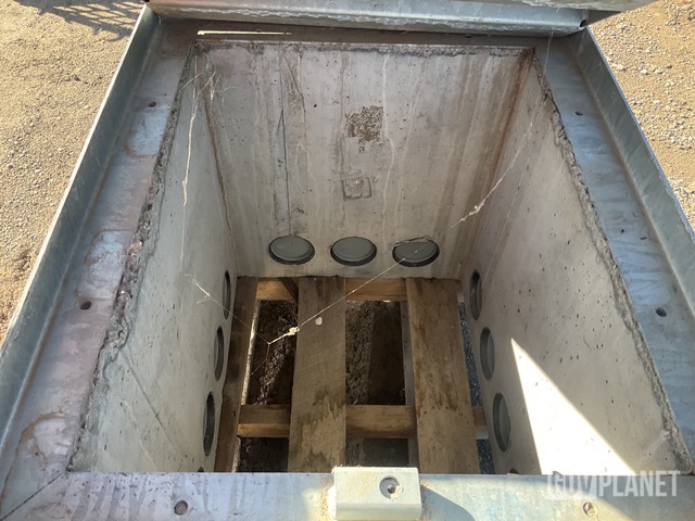 Surplus Concast Communication Stock Pull Box in South Vienna, Ohio ...