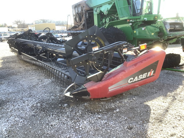 2011 Case 2162 35M10 2BH 35 ft Draper Combine Header (Inoperable) in ...
