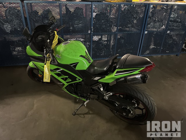 2014 Kawasaki Ninja EX300-B Sport Bike in Ormond Beach, Florida, United ...