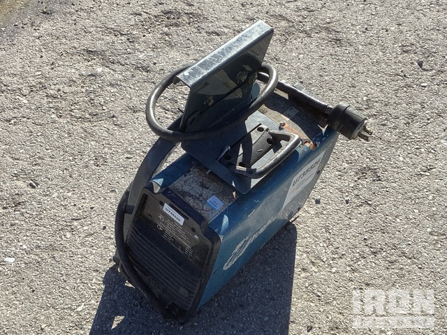 2007 Miller CST-280 Multi-Process Electric Welder in Altoona, Iowa ...