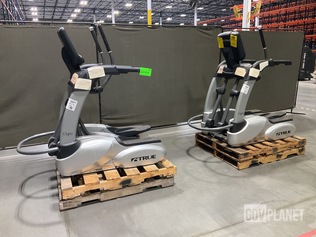 Surplus (2) True CS400 Treadmills in Chambersburg, Pennsylvania, United ...