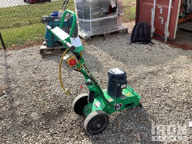 2013 Edco TS8-.75L Electric Walk-Behind Floor Scraper in CHAMPAIGN ...