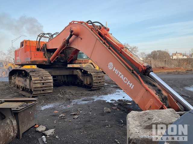 Hitachi EX700 Tracked Excavator in Dearborn, Michigan, United States ...