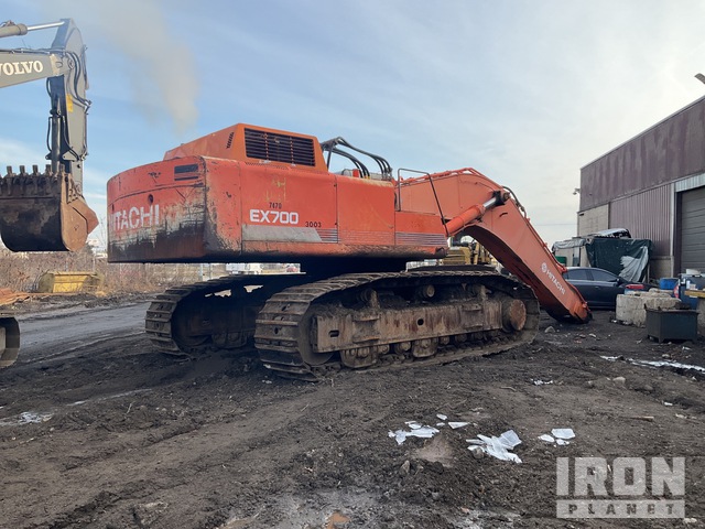 Hitachi EX700 Tracked Excavator in Dearborn, Michigan, United States ...