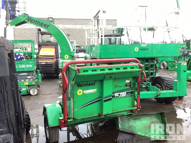2015 Vermeer BC700XL Tow-Behind Wood Chipper in WEST SENECA, New York ...