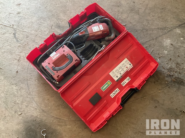 2015 Hilti DG150 Electirc Concrete Grinder in BEAVERCREEK, Ohio, United ...