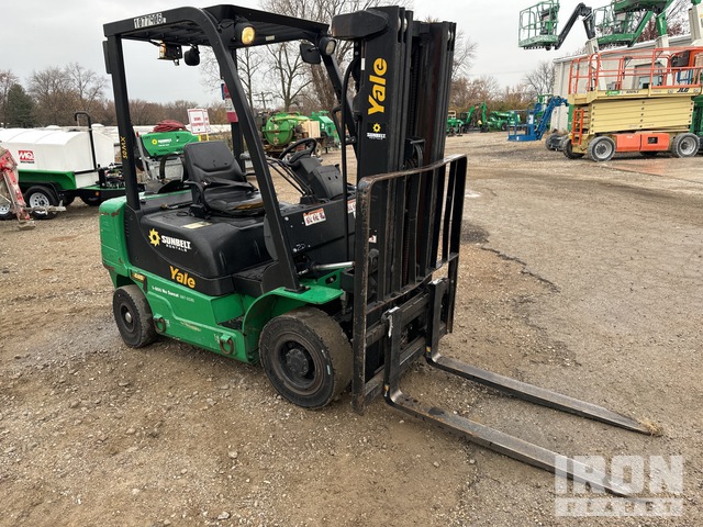 2018 Yale GTP050MX 4750 lb Pneumatic Tire Forklift in St. Charles ...