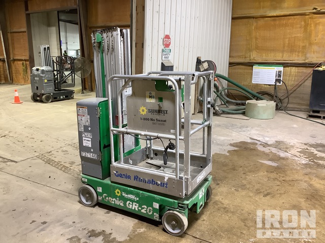 2015 Genie GR20 Electric Vertical Mast Lift in Lafayette, Indiana ...