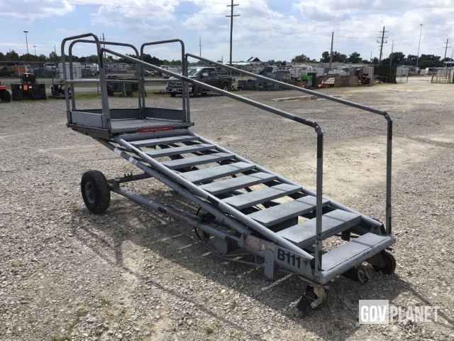 Surplus Superior Welding B1 Maintenance Platform in Whitehall, Ohio ...