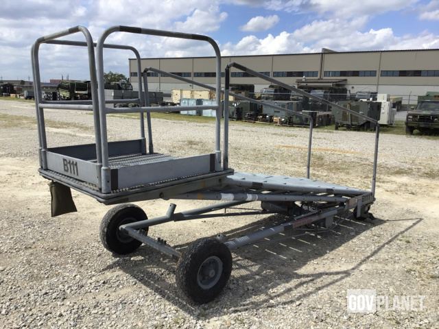 Surplus Superior Welding B1 Maintenance Platform in Whitehall, Ohio ...