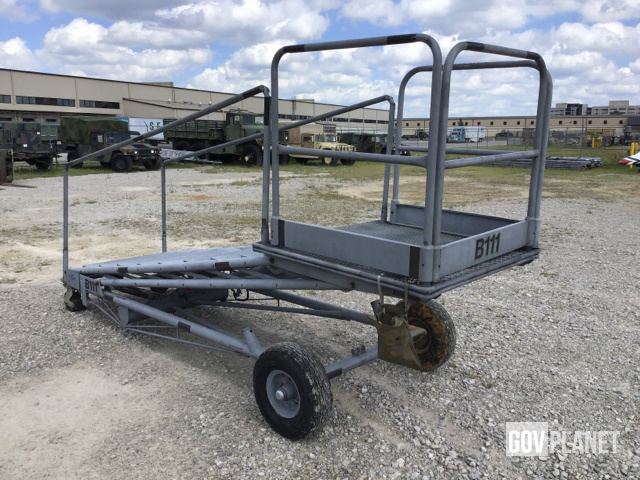 Surplus Superior Welding B1 Maintenance Platform in Whitehall, Ohio ...