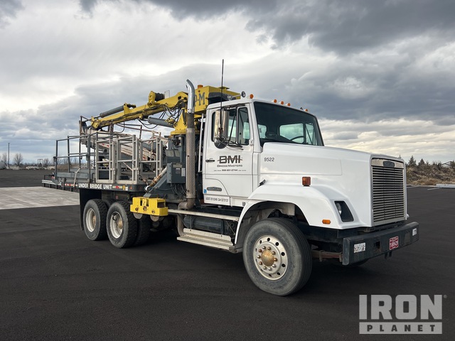 Paxton-Mitchell Snooper on 1988 Freightliner FLC112 6x4 Bridge ...