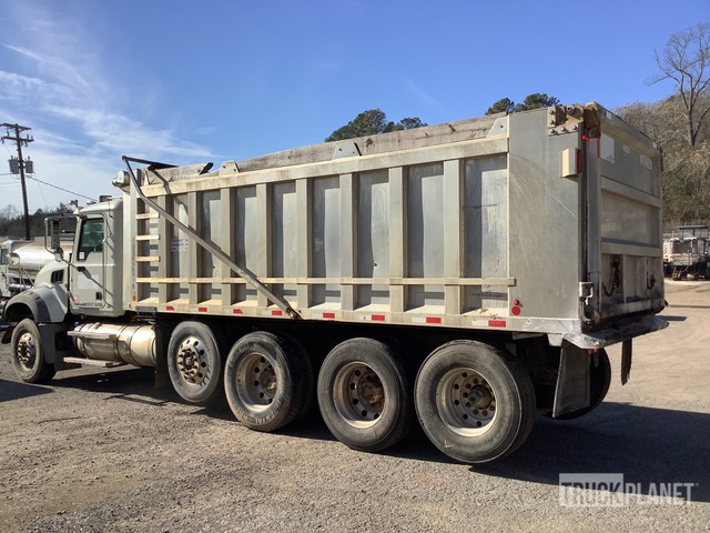 2017 Mack GU713 10x4 Quad/A Dump Truck in Knoxville, Tennessee, United ...