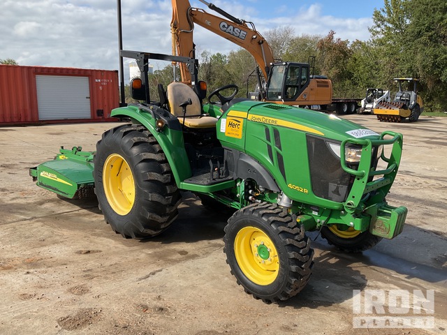 2015 John Deere 4052R 4WD Utility Tractor in Cypress, Texas, United ...