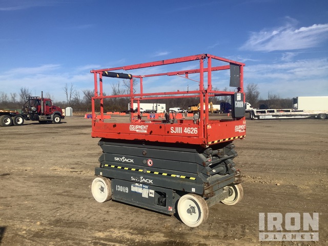 2016 Skyjack SJ4626 Electric Scissor Lift in South Vienna, Ohio, United ...