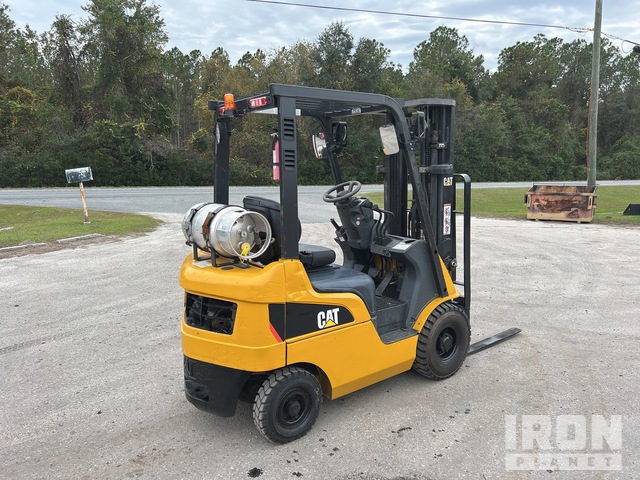 Cat P3000-LP 2450 lb Pneumatic Tire Forklift in Lake Butler, Florida ...