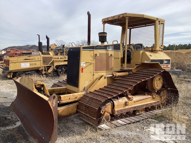 Cat D5M LGP Crawler Dozer (Inoperable) in Tuscumbia, Alabama, United ...