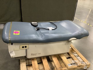 Surplus Midmark Ritter 222 Examination Table in Chambersburg ...