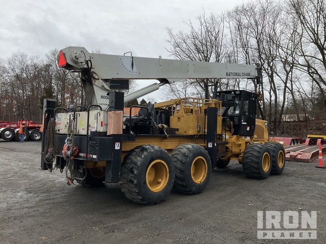 National Crane 800D Telescopic Boom on 2008 Cat 574 8x8 Log Forwarder ...