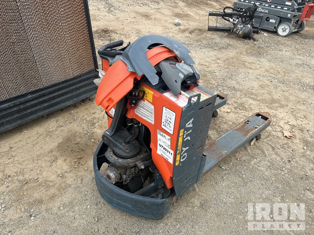 2021 Toyota 8HBW23 4500 lb Electric Pallet Jack in Perris, California ...