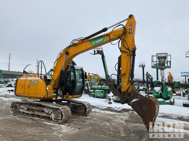 2019 JCB JS131LC Tracked Excavator in Cleveland, Ohio, United States ...