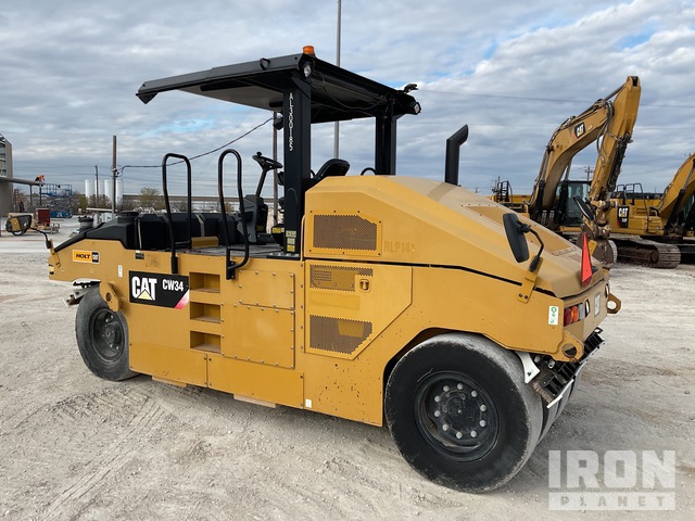 2017 Cat CW34 8 Wheel Pneumatic Roller in Waco, Texas, United States ...