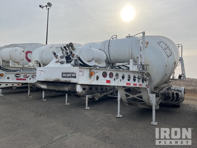 2006 McNeilus 12.5 cyd T/A Mixer Trailer in Dunnigan, California ...