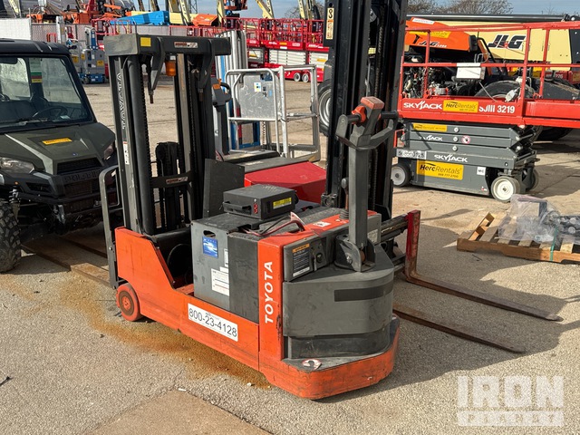 2018 (unverified) Toyota 6BWC20 3750 lb Electric Stacker in St. Louis ...