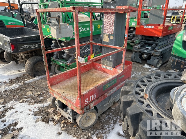 2014 Skyjack SJ16 Electric Vertical Mast Lift in Fargo, North Dakota ...