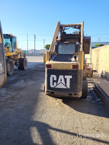 2001 Cat 246 Skid Steer Loader in Vernon, California, United States ...