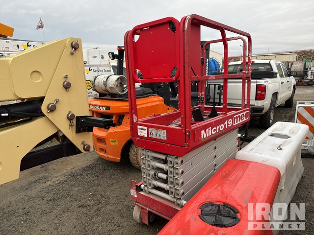 2019 MEC Micro 19 LCS Electric Scissor Lift (Inoperable) in Sparks ...