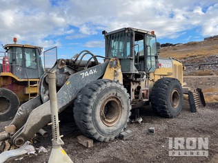 2009 John Deere 744K Wheel Loader (Inoperable) in Phoenix, Arizona ...