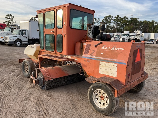 2000 Broce RJ350 Self-Propelled Broom in Humble, Texas, United States ...