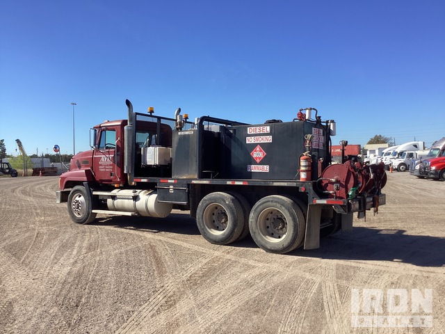 1997 Mack CH613 6x4 Fuel and Lube Truck in Humble, Texas, United States ...