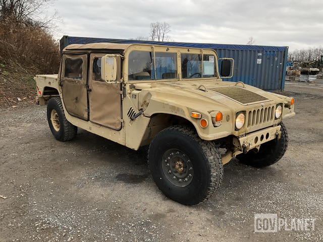 Surplus 2006 AM General M1097R1 HMMWV 4 Door Soft Top w/Truck Body in ...