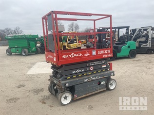 2015 Skyjack SJIII-3219 Electric Scissor Lift in Morris, Illinois ...
