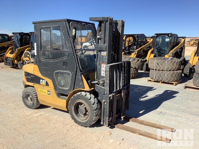 2018 Cat GP30N 5400 lb Pneumatic Tire Forklift in Odessa, Texas, United ...