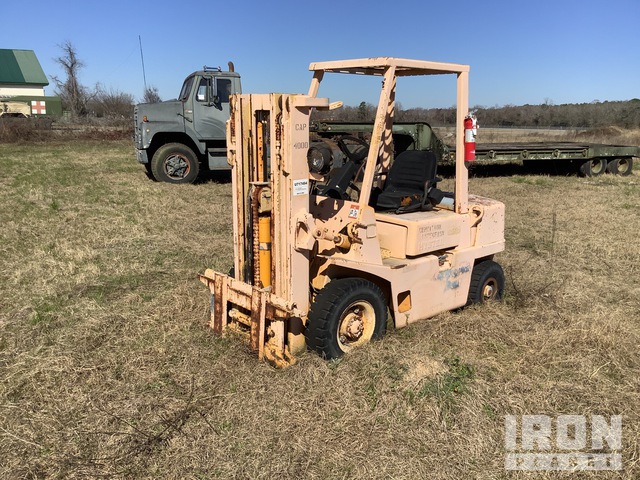 1991 Hyster H40XL-MIL 4000 lb Pneumatic Tire Forklift (Inoperable) in ...