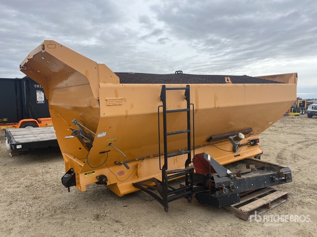 2012 Tenco TCD-12 Frame Mounted 14 feet Salt Spreader | Ritchie Bros ...