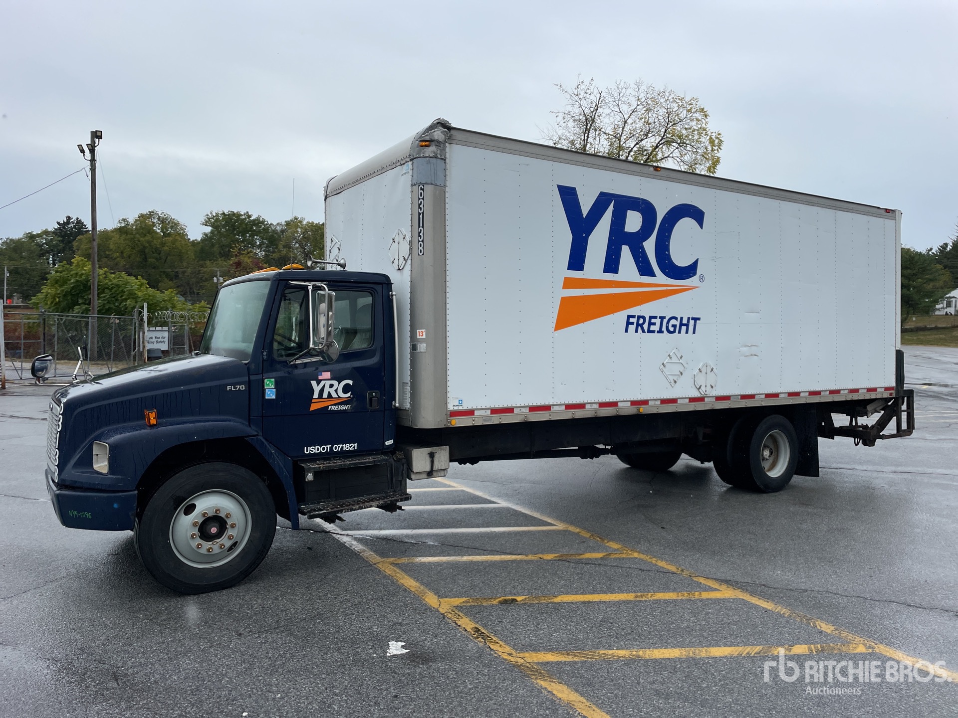 2002 Freightliner FL70 4x2 Van Truck (Inoperable) | Ritchie Bros ...